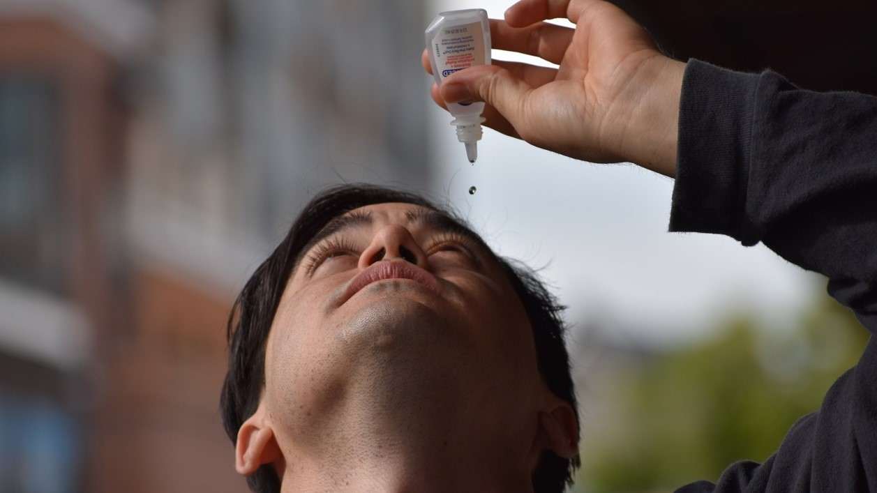 Gotas Vuity contra la presbicia aprobadas por la FDA - Progreso Hispano ...