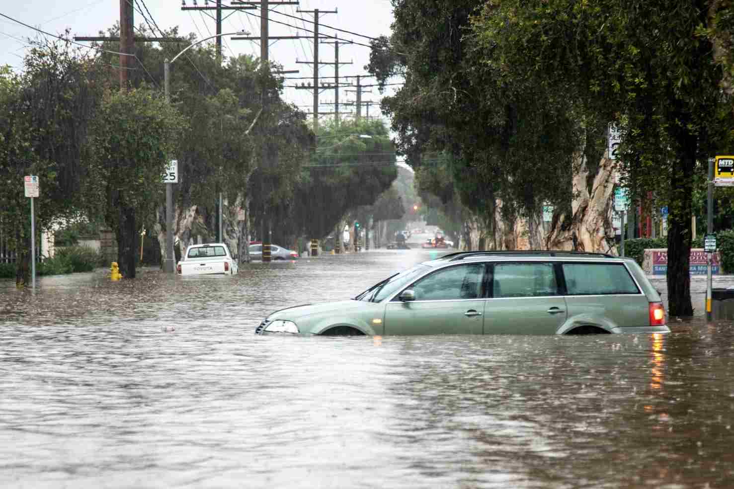 Advertencia de inundaciones y deslizamientos en Montecito, California ...