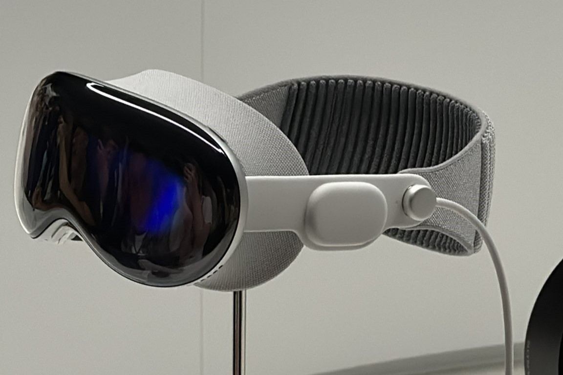 Esperado lanzamiento del revolucionario Vision Pro de Apple - Progreso ...