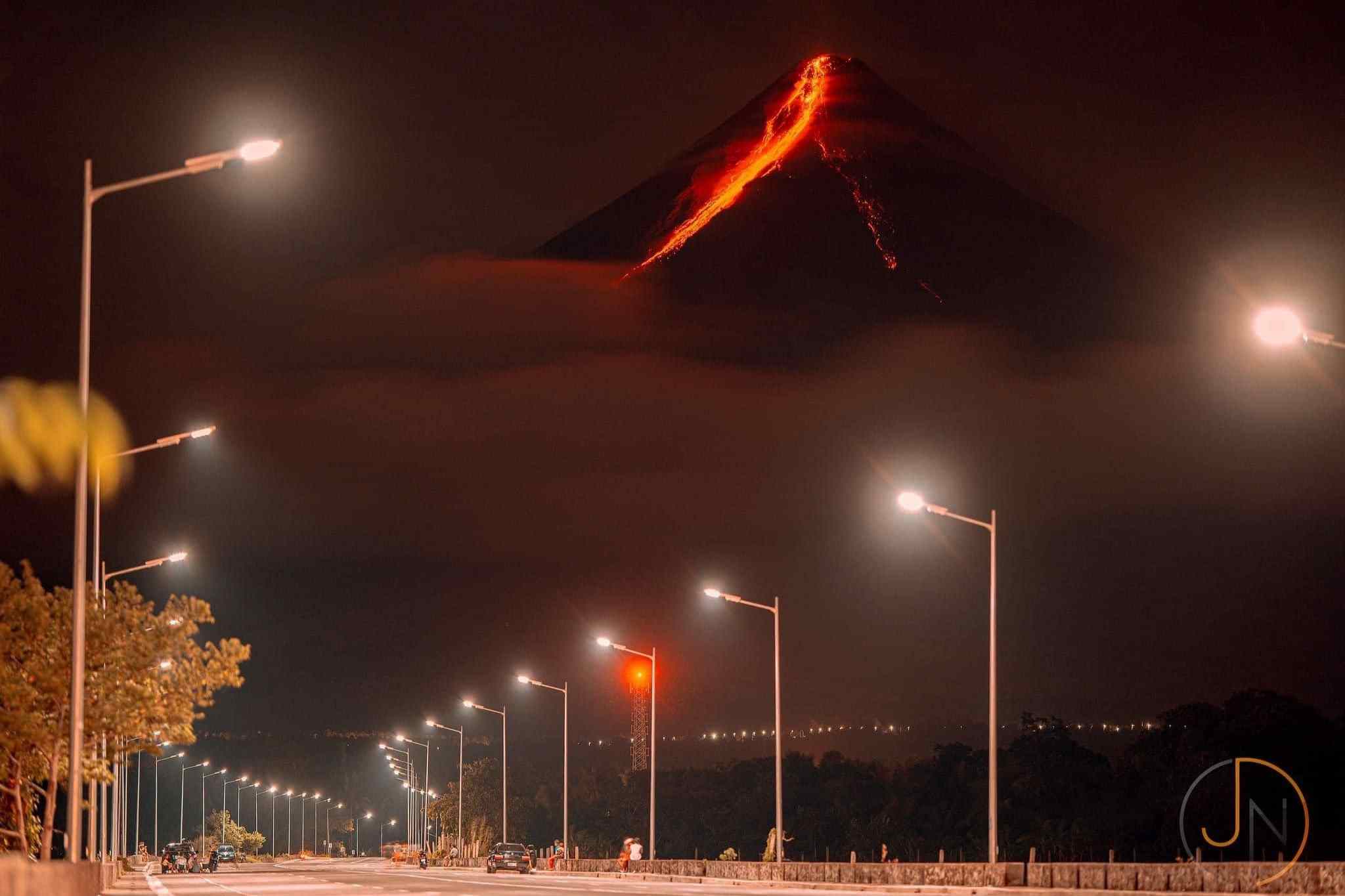 Erupción del volcán Mayon en Filipina podría durar meses - Progreso ...