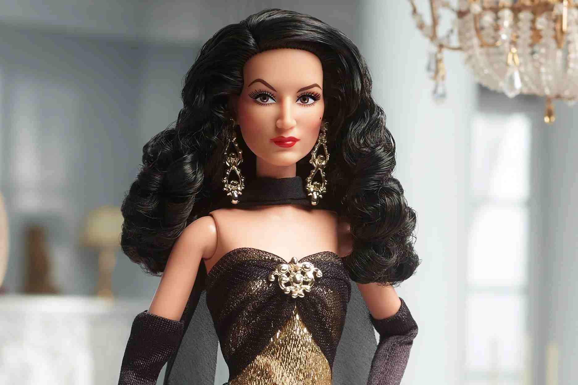 ¿Cuánto cuesta la Barbie edición limitada de la actriz María Félix ...