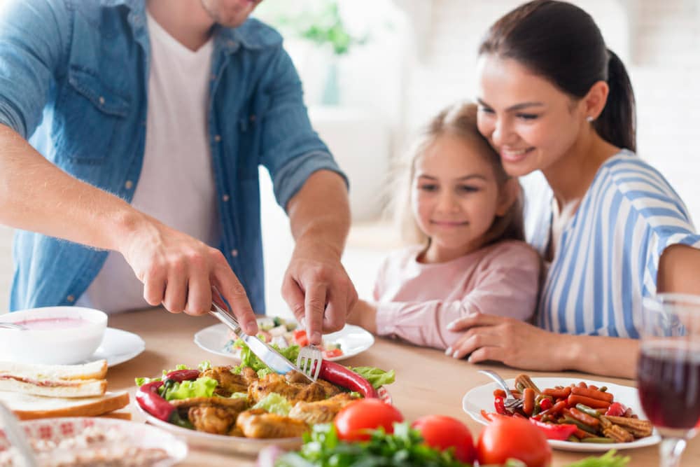 Accede a programa de alimentos en NC - Progreso Hispano News