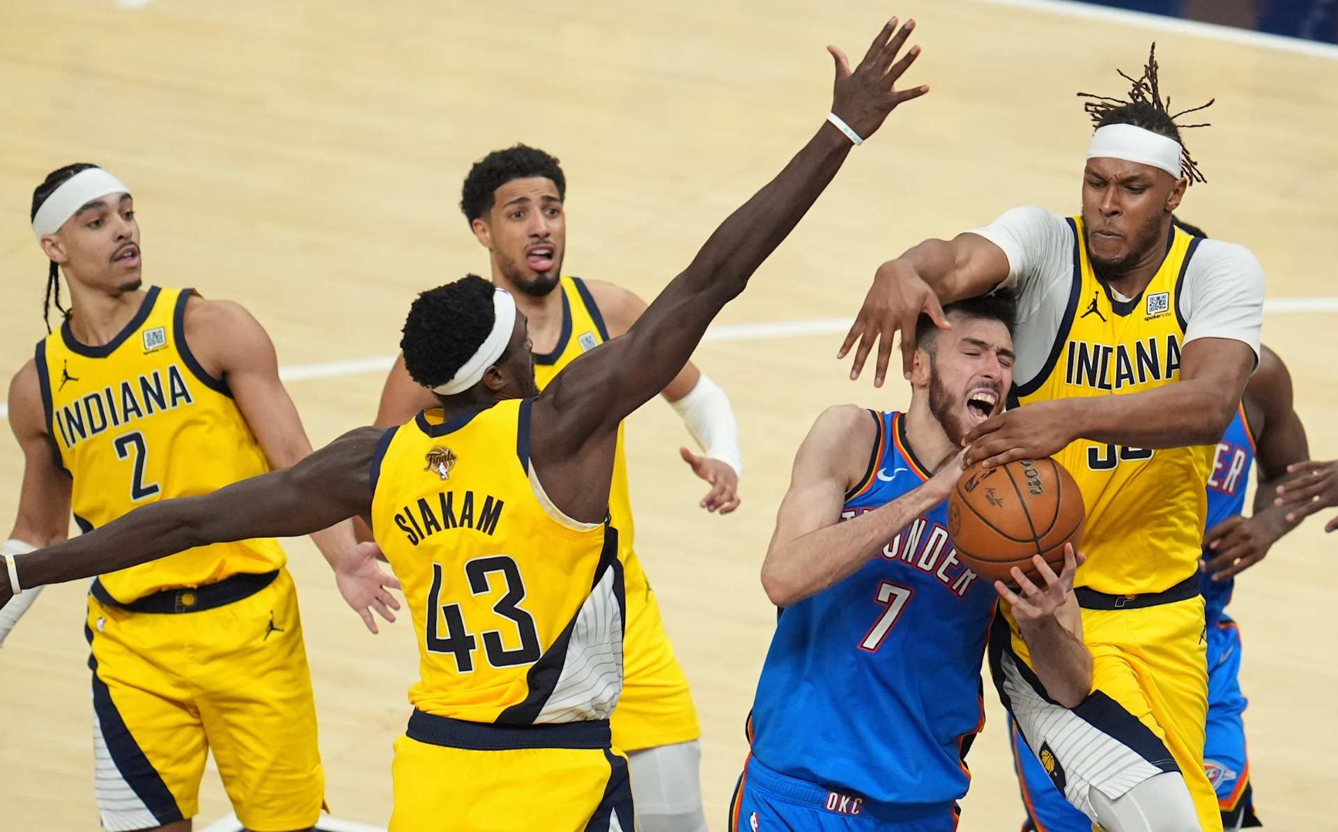 Dave Canales usa las Finales de la NBA para inspirar